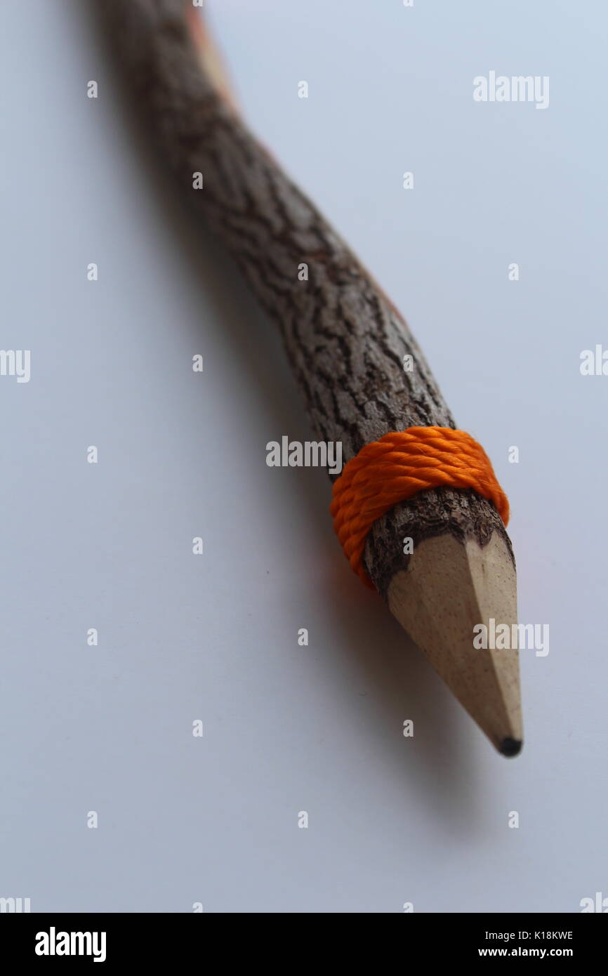 Student with pencil hi-res stock photography and images - Alamy