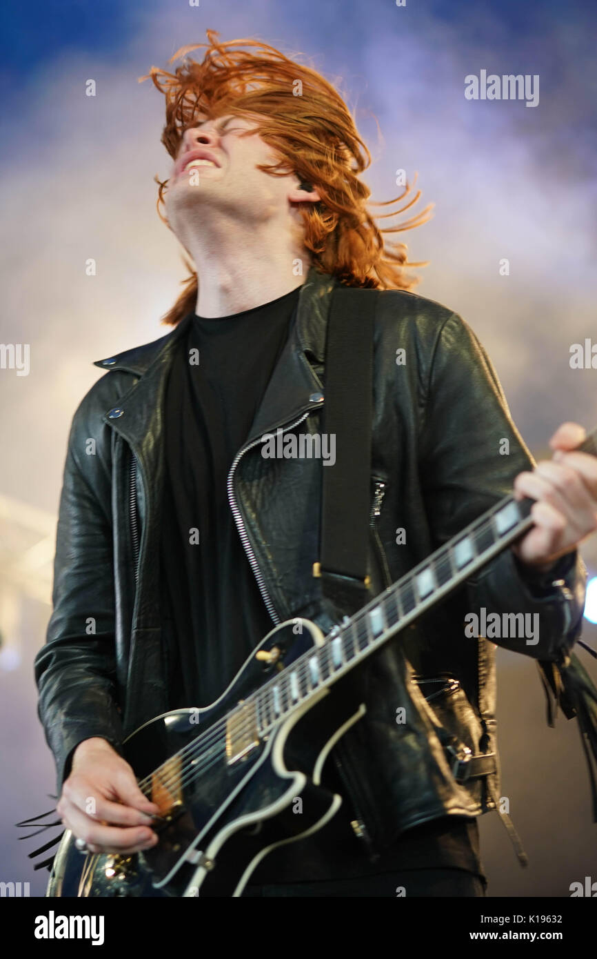 Matt thomson hi-res stock photography and images - Alamy