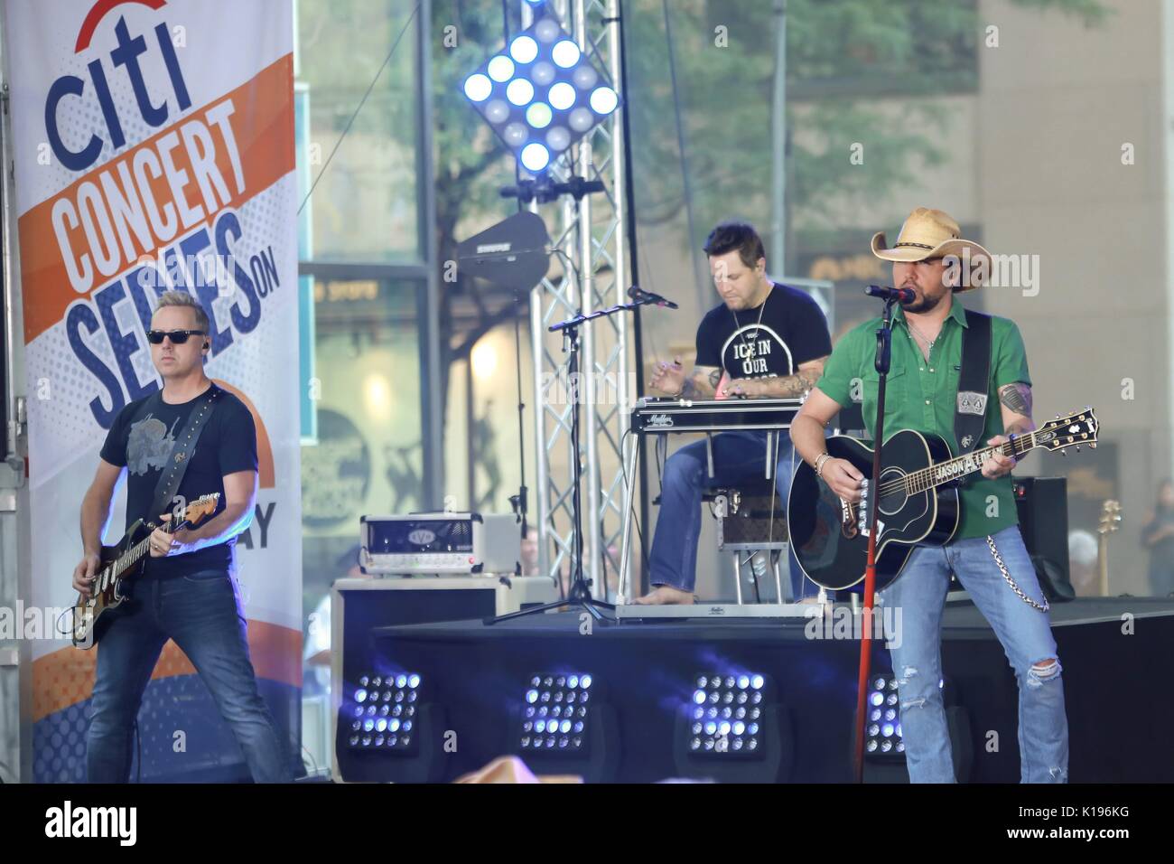 Jason Aldean on stage for NBC Today Show Concert with Jason Aldean ...