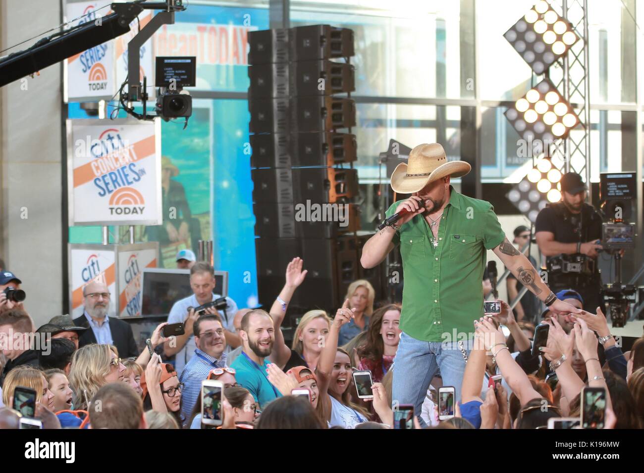 Jason Aldean on stage for NBC Today Show Concert with Jason Aldean ...