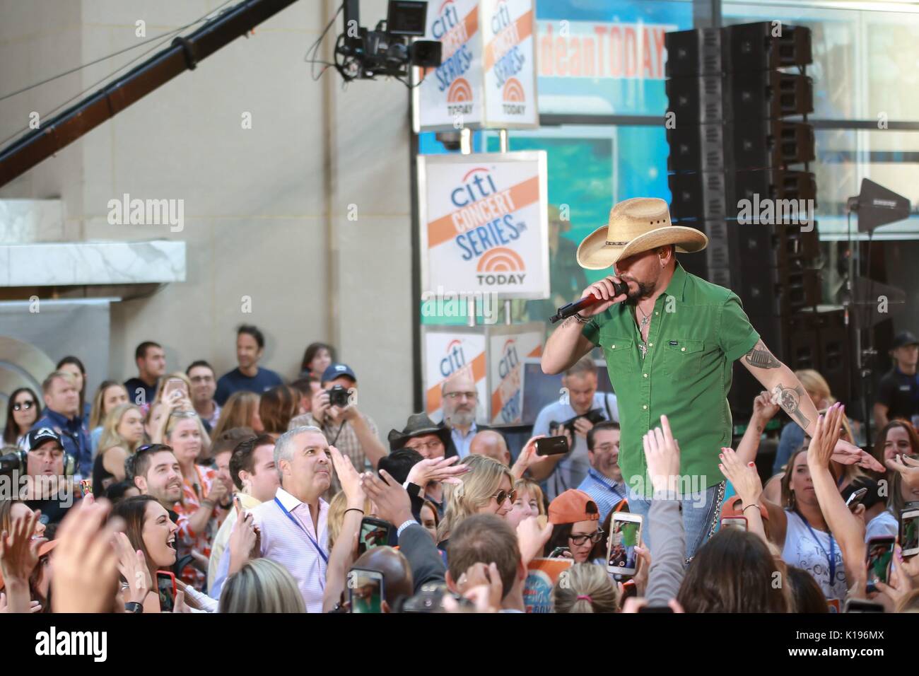 Jason Aldean on stage for NBC Today Show Concert with Jason Aldean ...