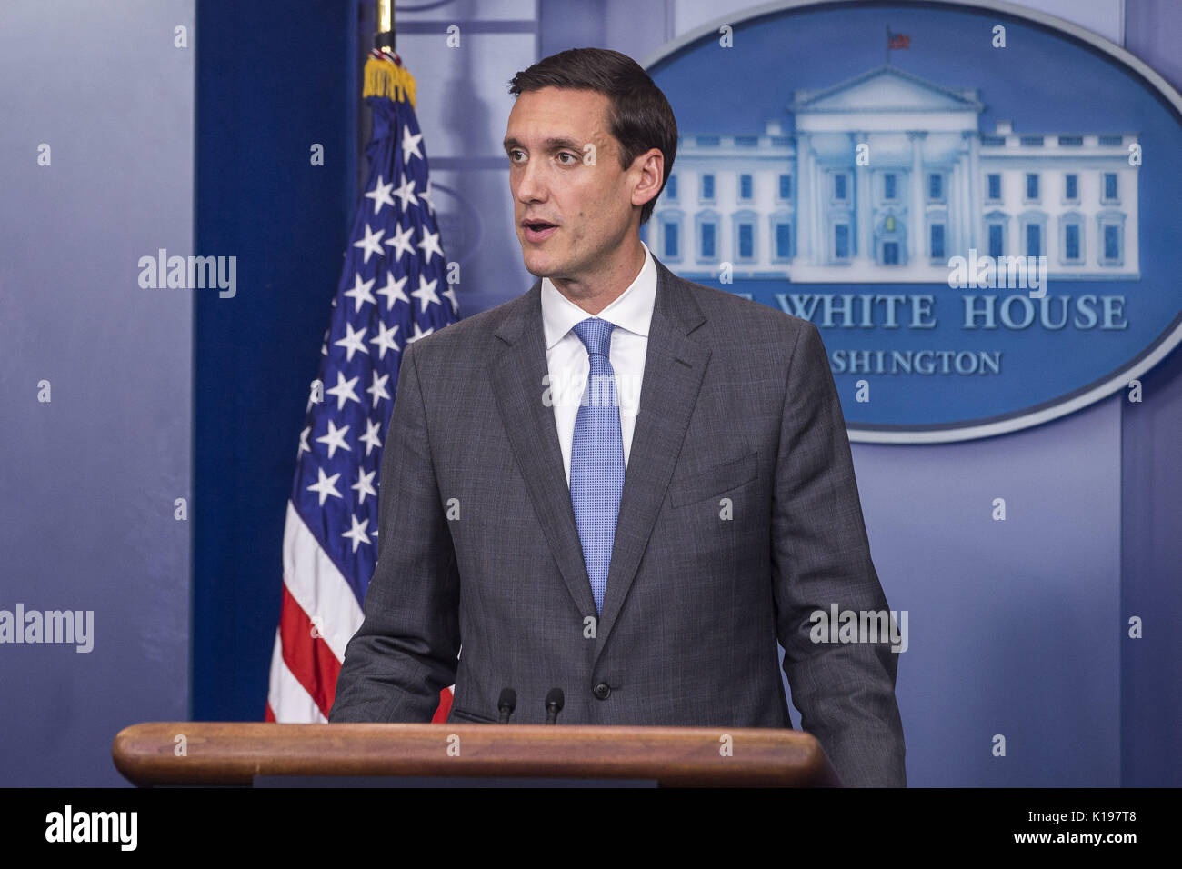 White house press corps hi-res stock photography and images - Alamy