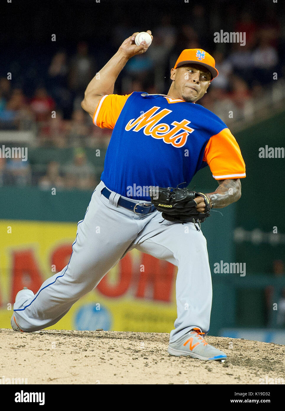 New York Mets relief pitcher AJ Ramos (44) pitches in the ninth inning ...