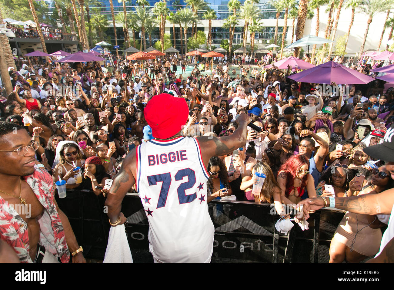 Puff daddy aka sean combs hi-res stock photography and images - Alamy