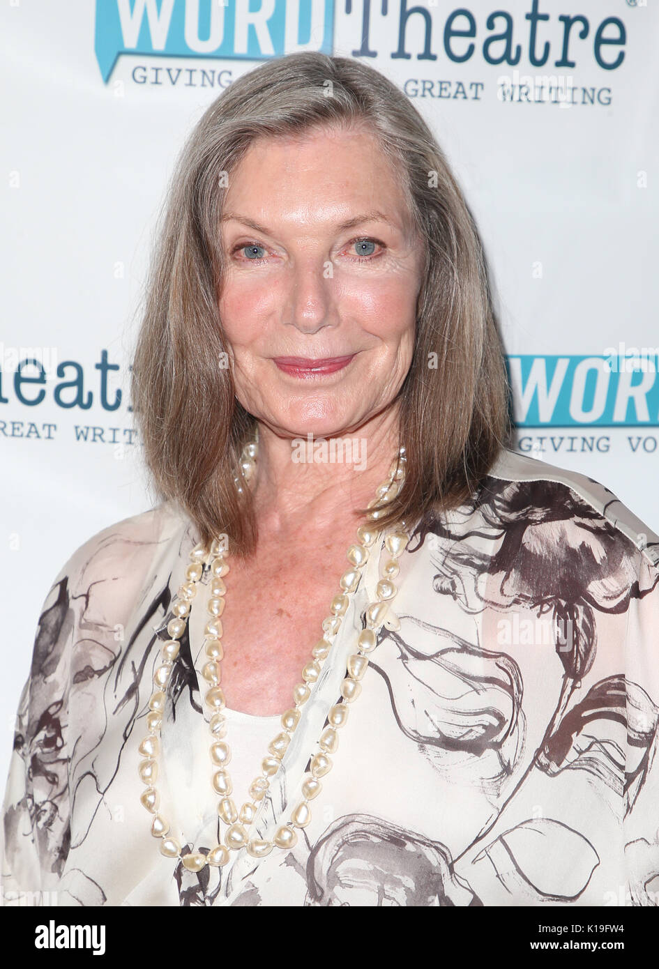 Susan sullivan hi-res stock photography and images - Alamy