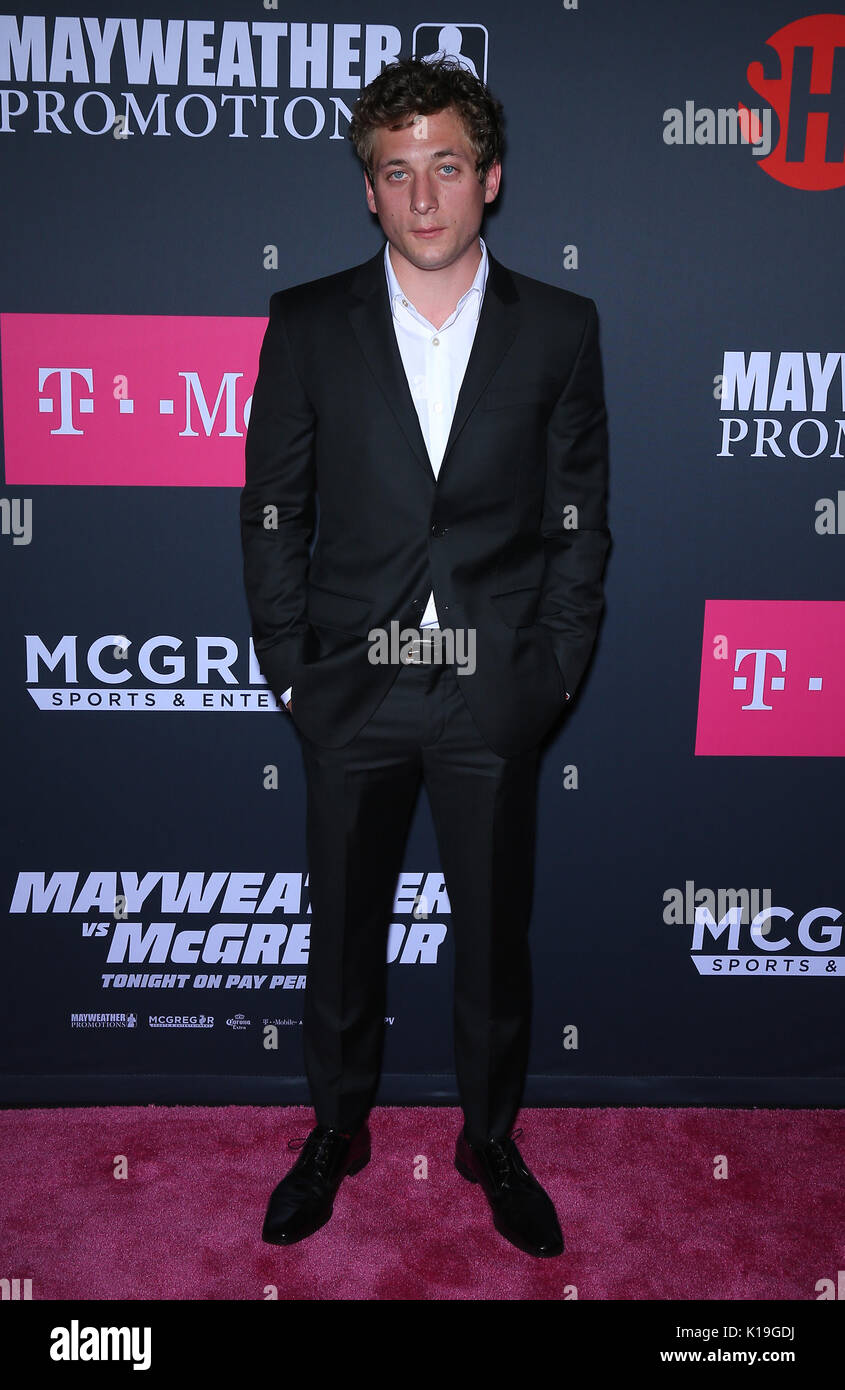 Las Vegas, NV, USA. 26th Aug, 2017. Jeremy Allen White. Mayweather vs ...