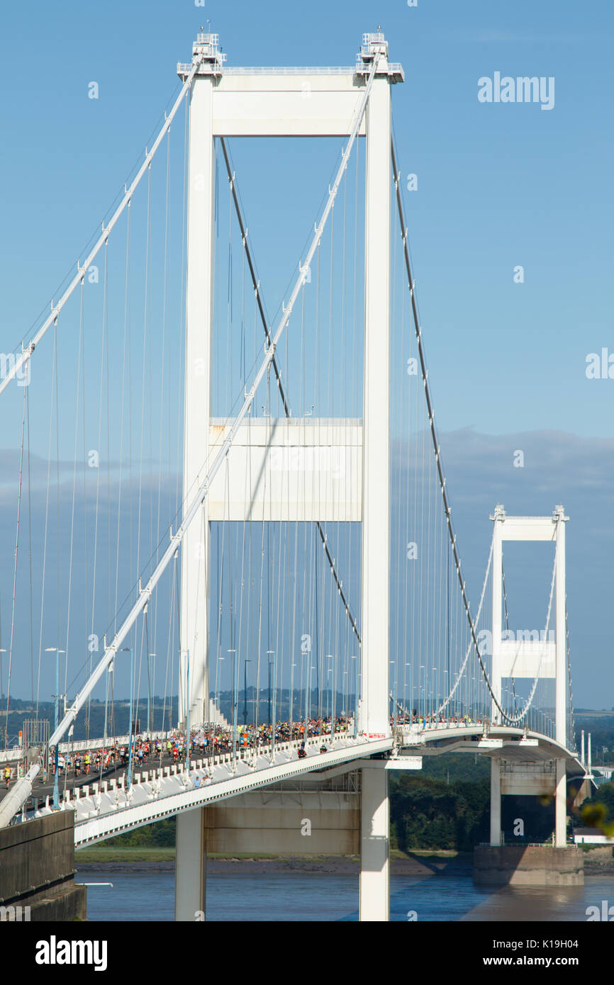 Severn bridge half marathon hi-res stock photography and images - Alamy