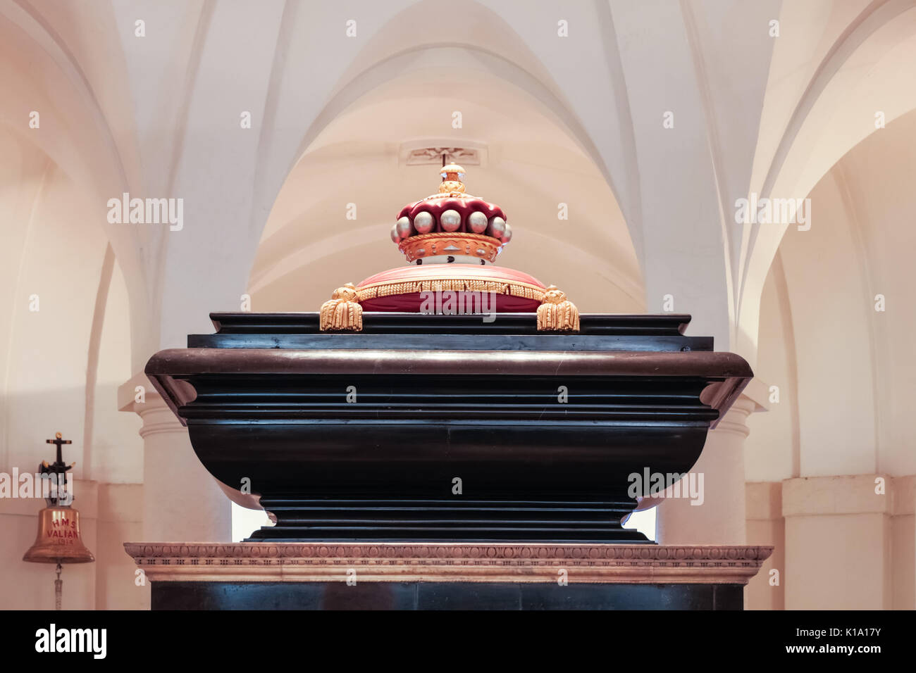 Nelsons Tomb High Resolution Stock Photography and Images - Alamy