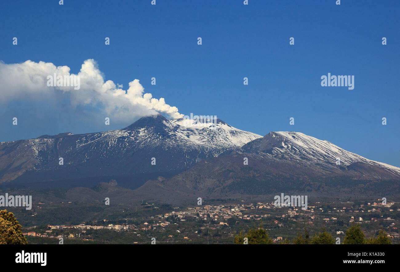 Riposto sicily hi-res stock photography and images - Alamy