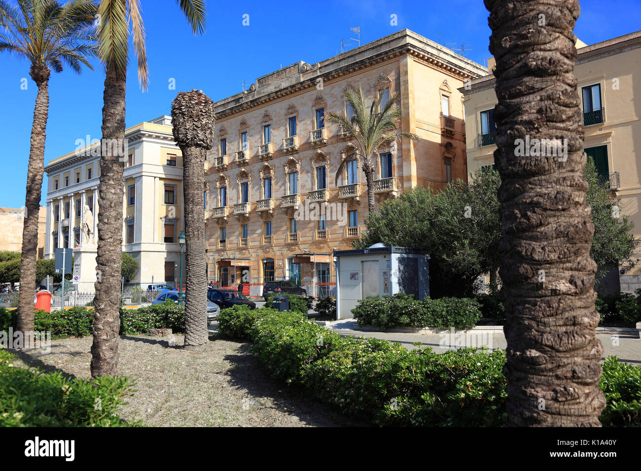 Sicily, town of Trapani, houses in the center of the old town Stock ...