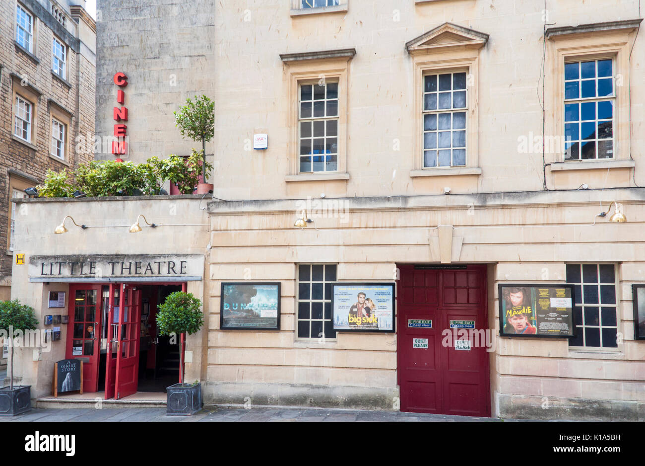 Little theatre hi-res stock photography and images - Alamy