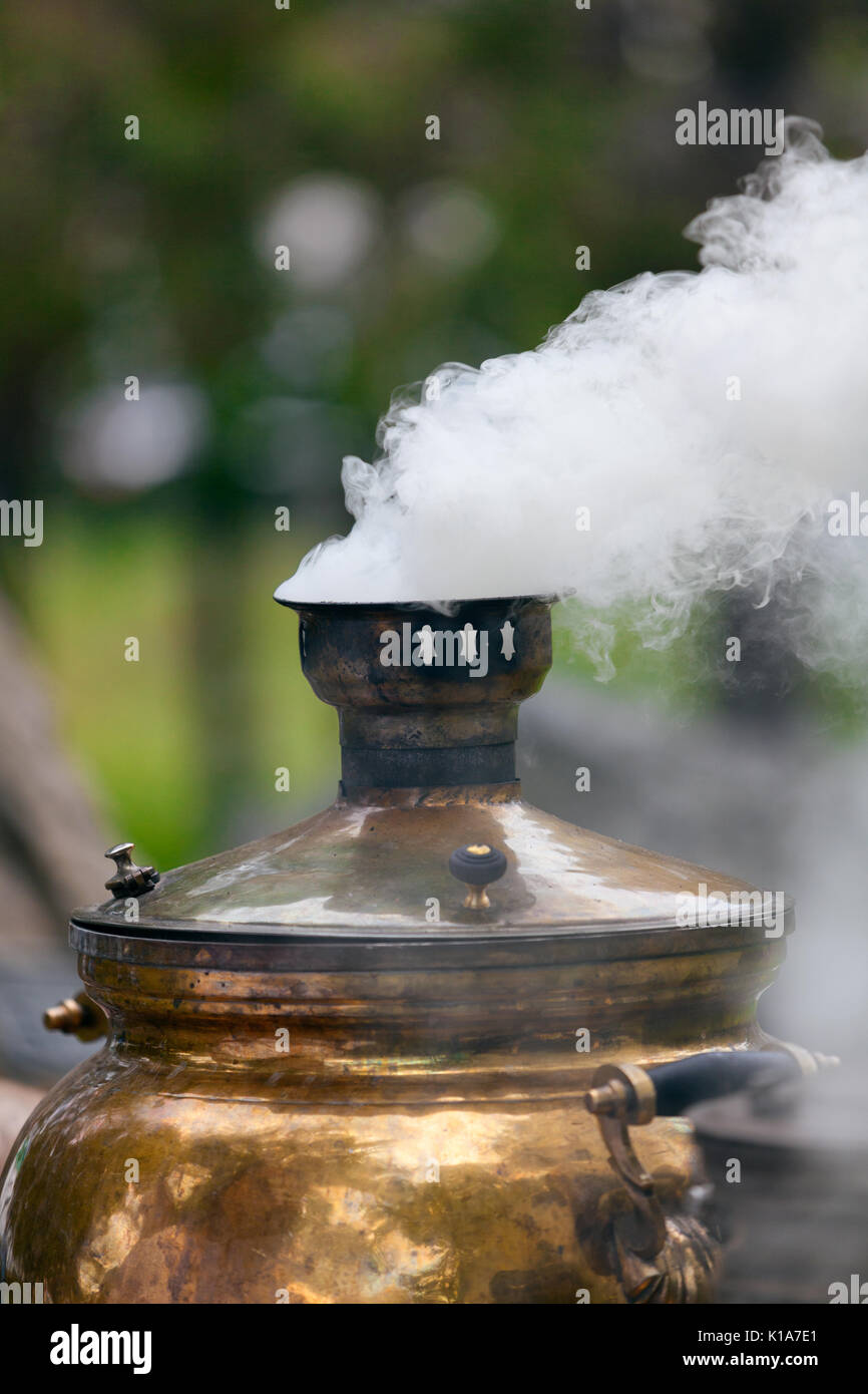Russian samovar hi-res stock photography and images - Alamy