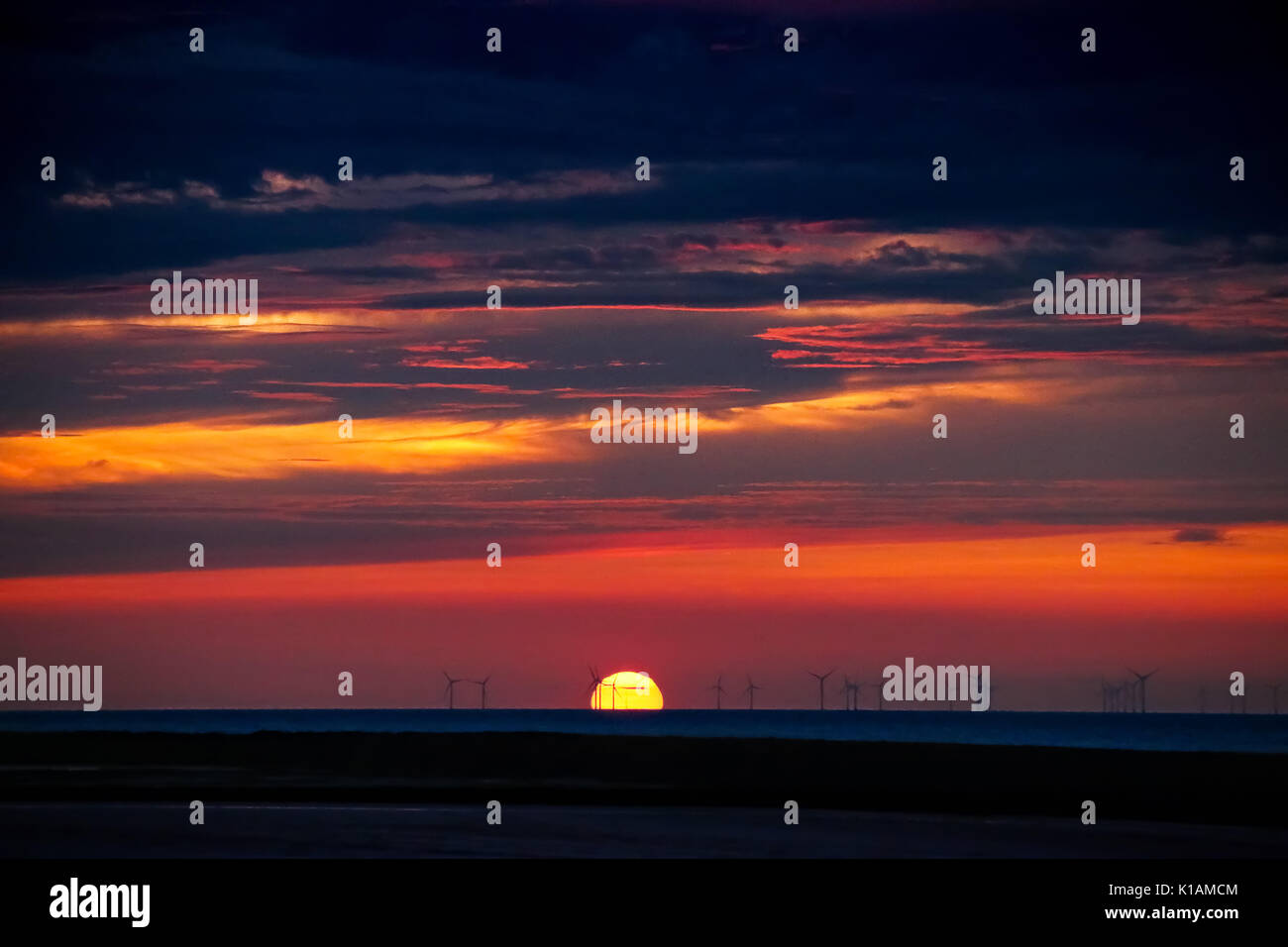 The sun disappears hi-res stock photography and images - Alamy