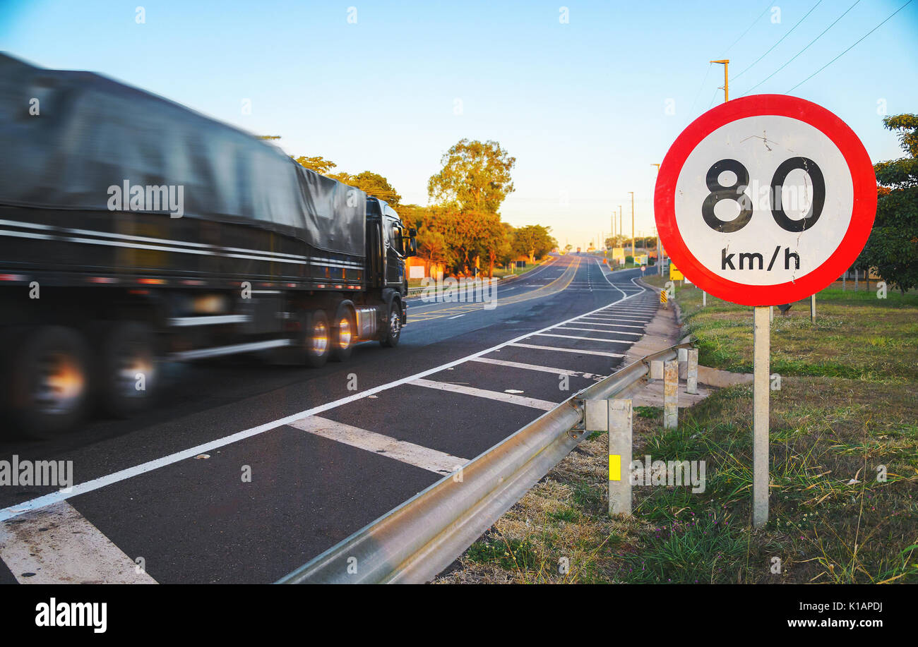Speed Limits High Resolution Stock Photography and Images - Alamy