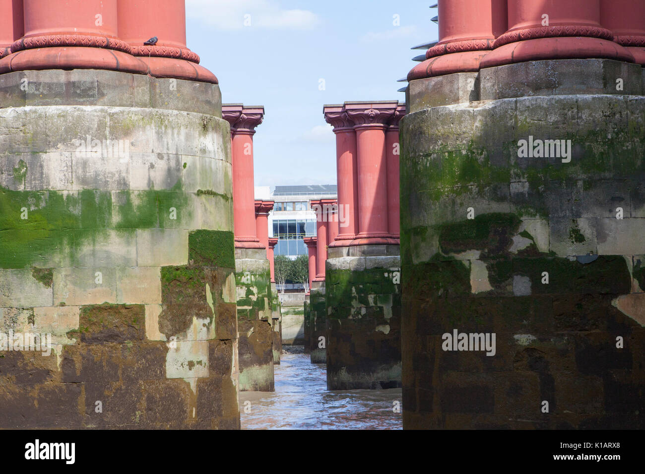 Bankside, River Thames, London UK, 25 August, 2017 - Riverside views ...
