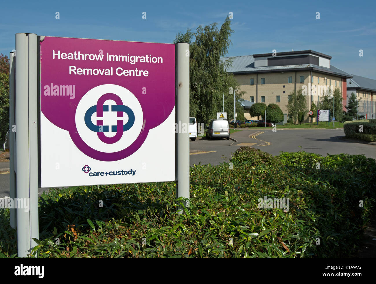 Immigration removal centre hi-res stock photography and images - Alamy