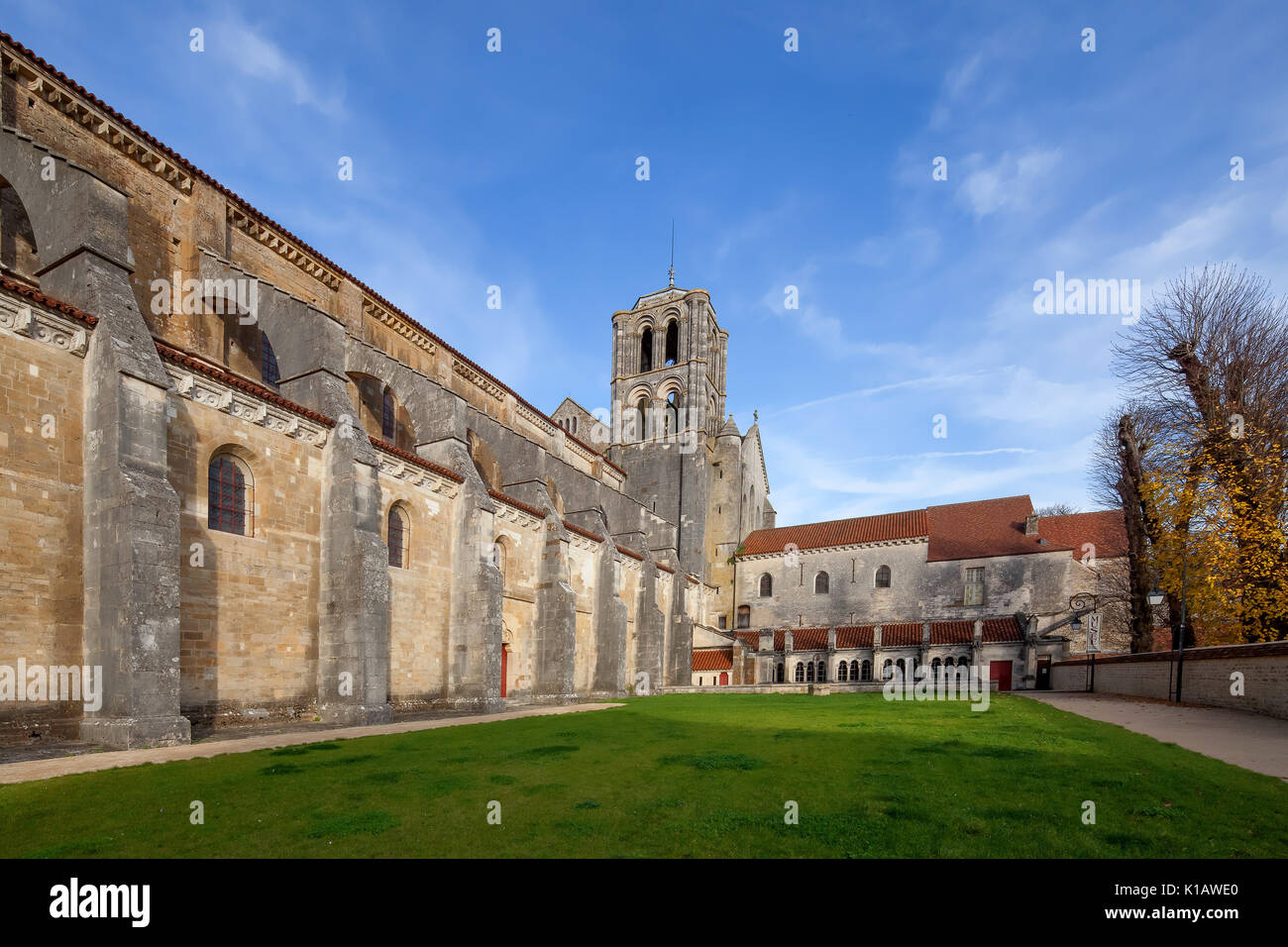 Religion church france monastery hi-res stock photography and images ...