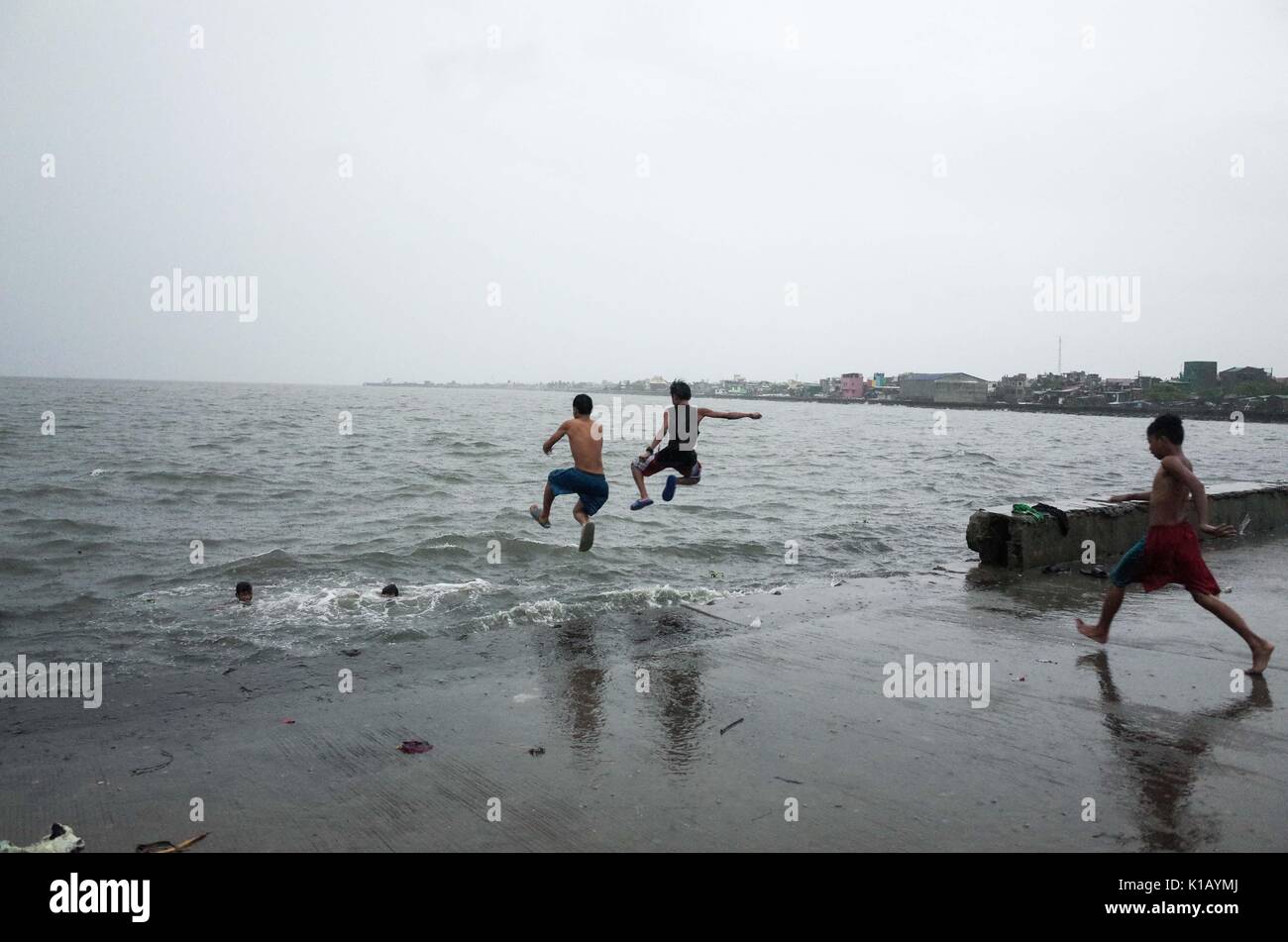 James bay set hi-res stock photography and images - Alamy
