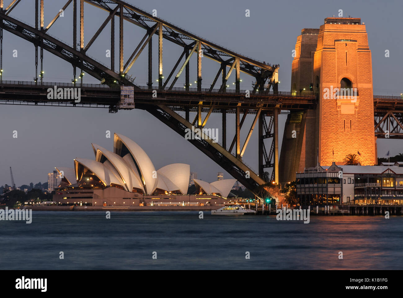 Sydney harbour bridge opera house hi-res stock photography and images ...