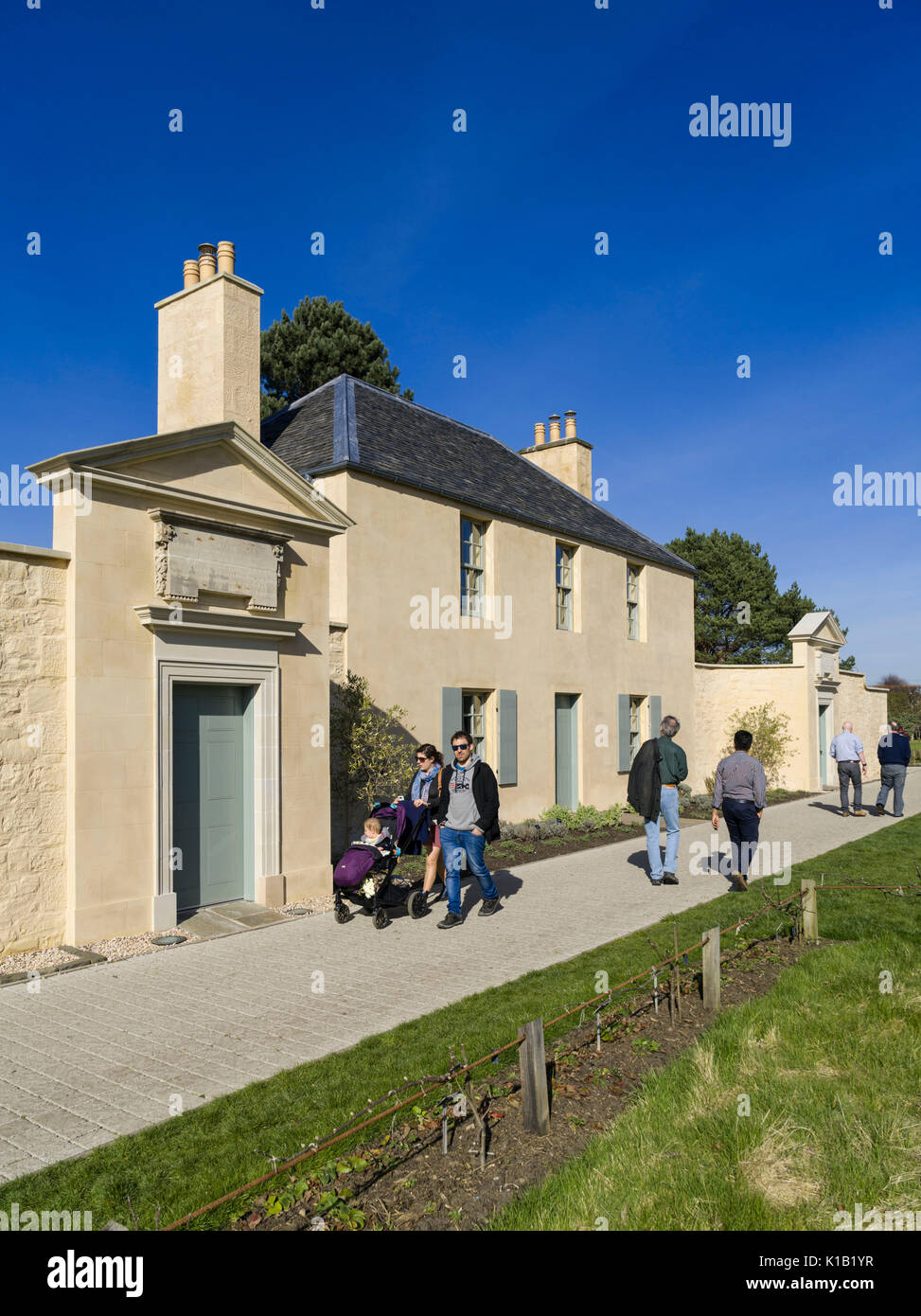 Rebuilt gardens hi-res stock photography and images - Alamy