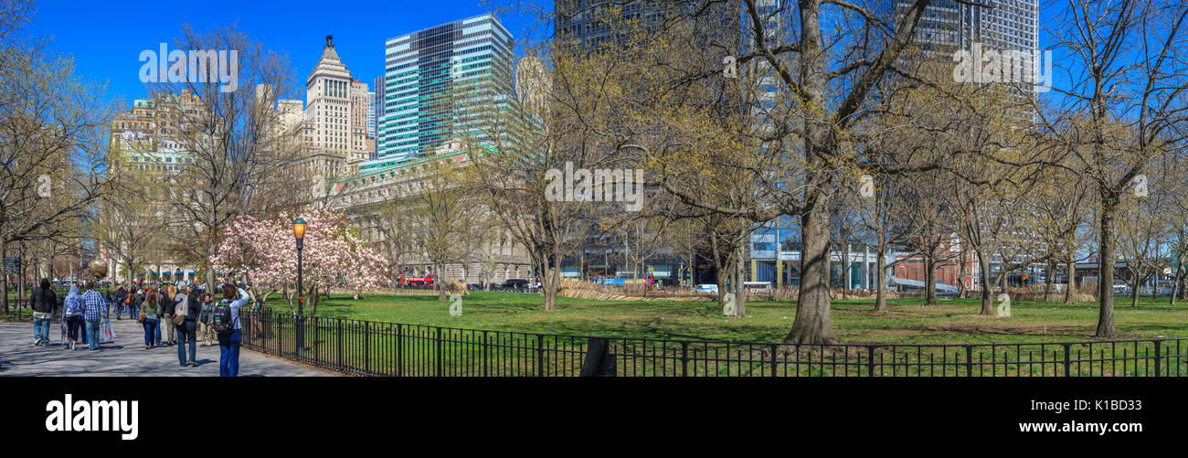 Spring street in manhattan, new york city Stock Photo - Alamy