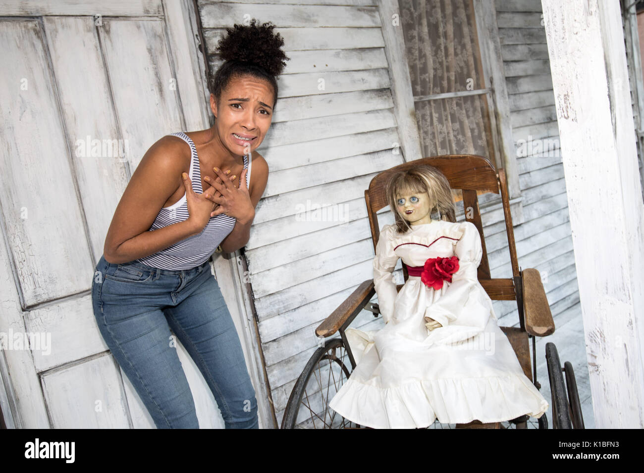 Haunting pose hi-res stock photography and images - Alamy