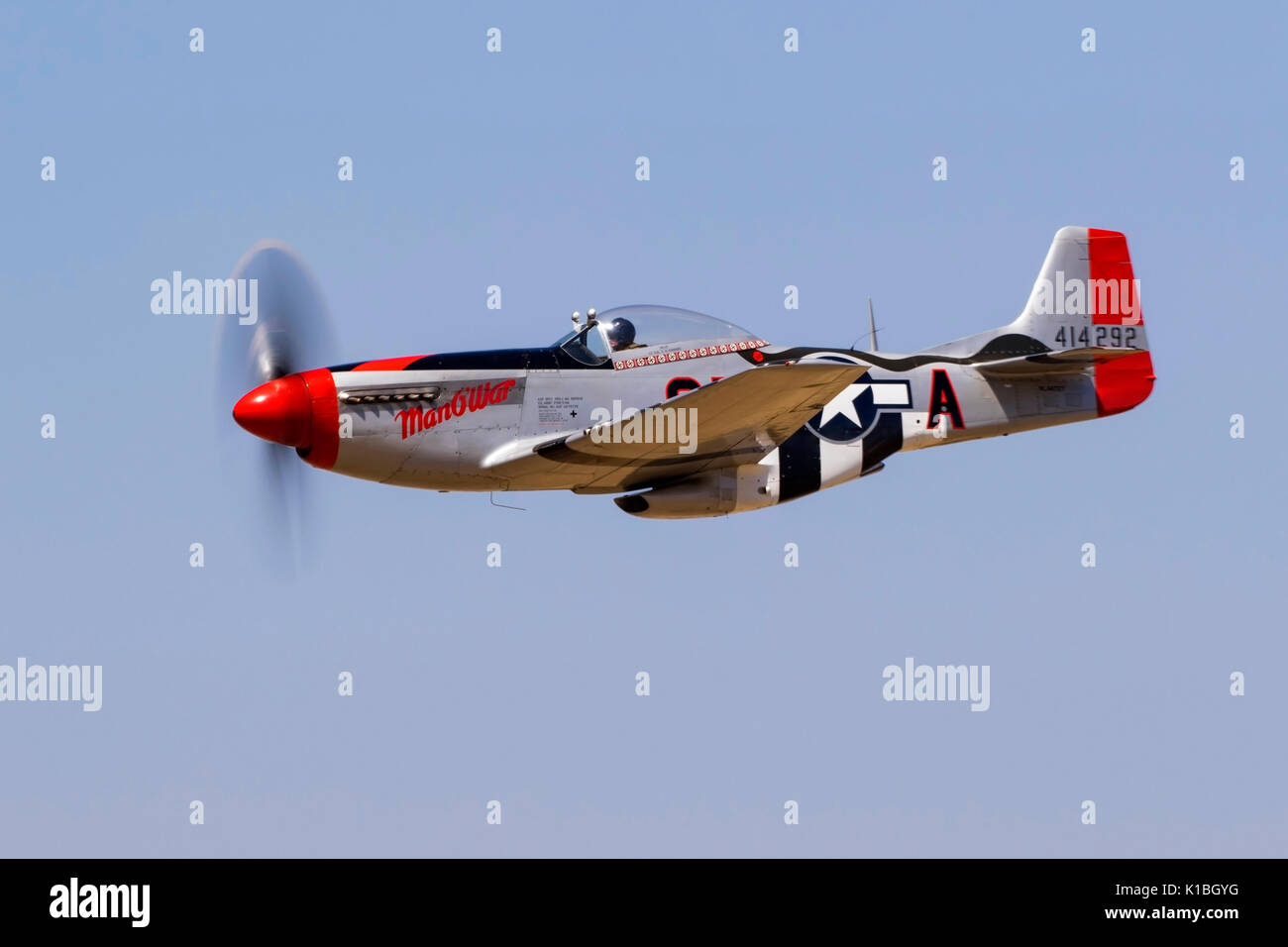 Us mustang propeller plane hi-res stock photography and images - Alamy