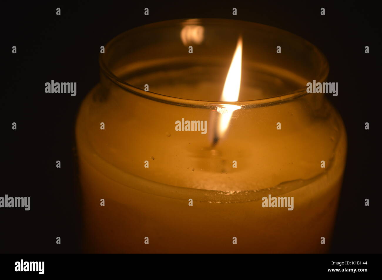 Candle scent hi-res stock photography and images - Alamy