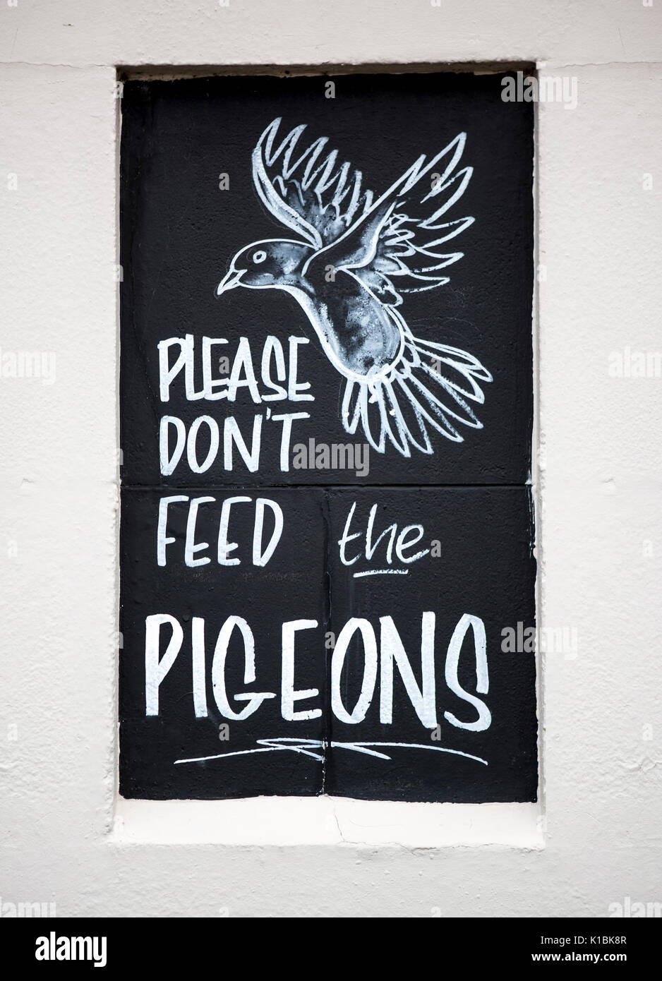 Pigeons sign hi-res stock photography and images - Alamy