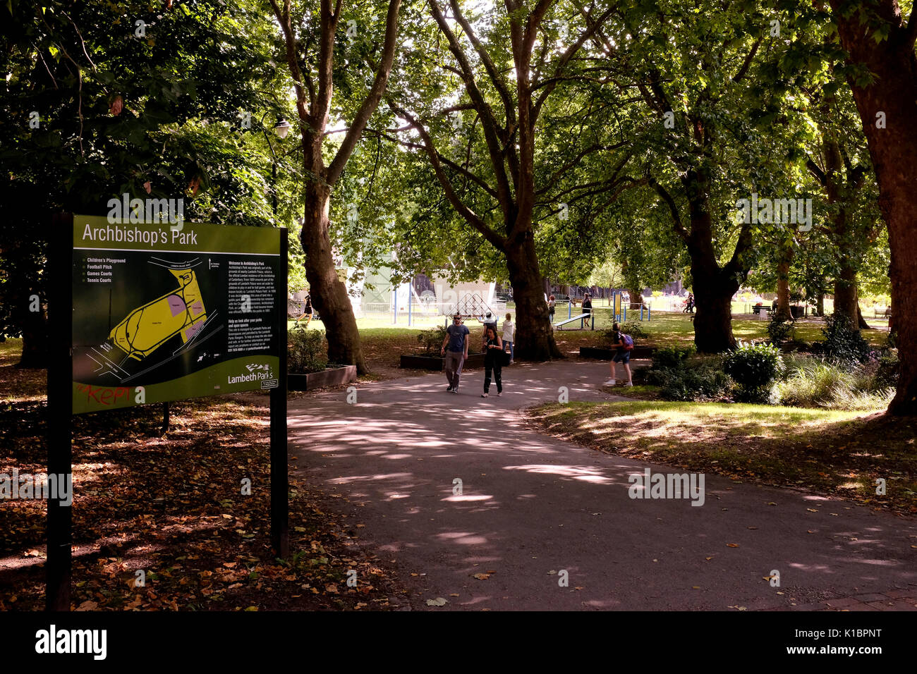 archbishops park in lambeth palace road london uk august 2017 Stock Photo - Alamy