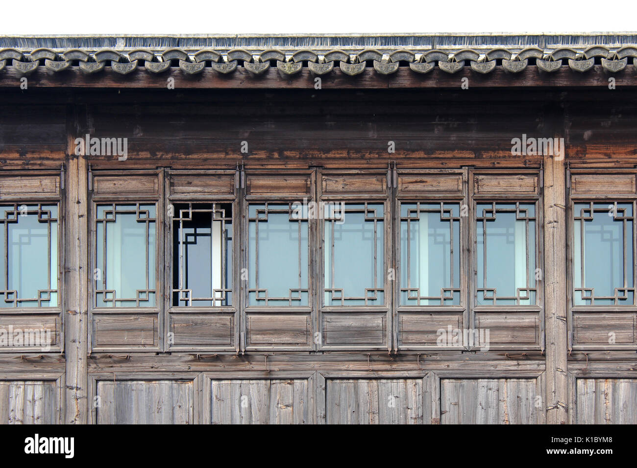 Windows house hi-res stock photography and images - Alamy