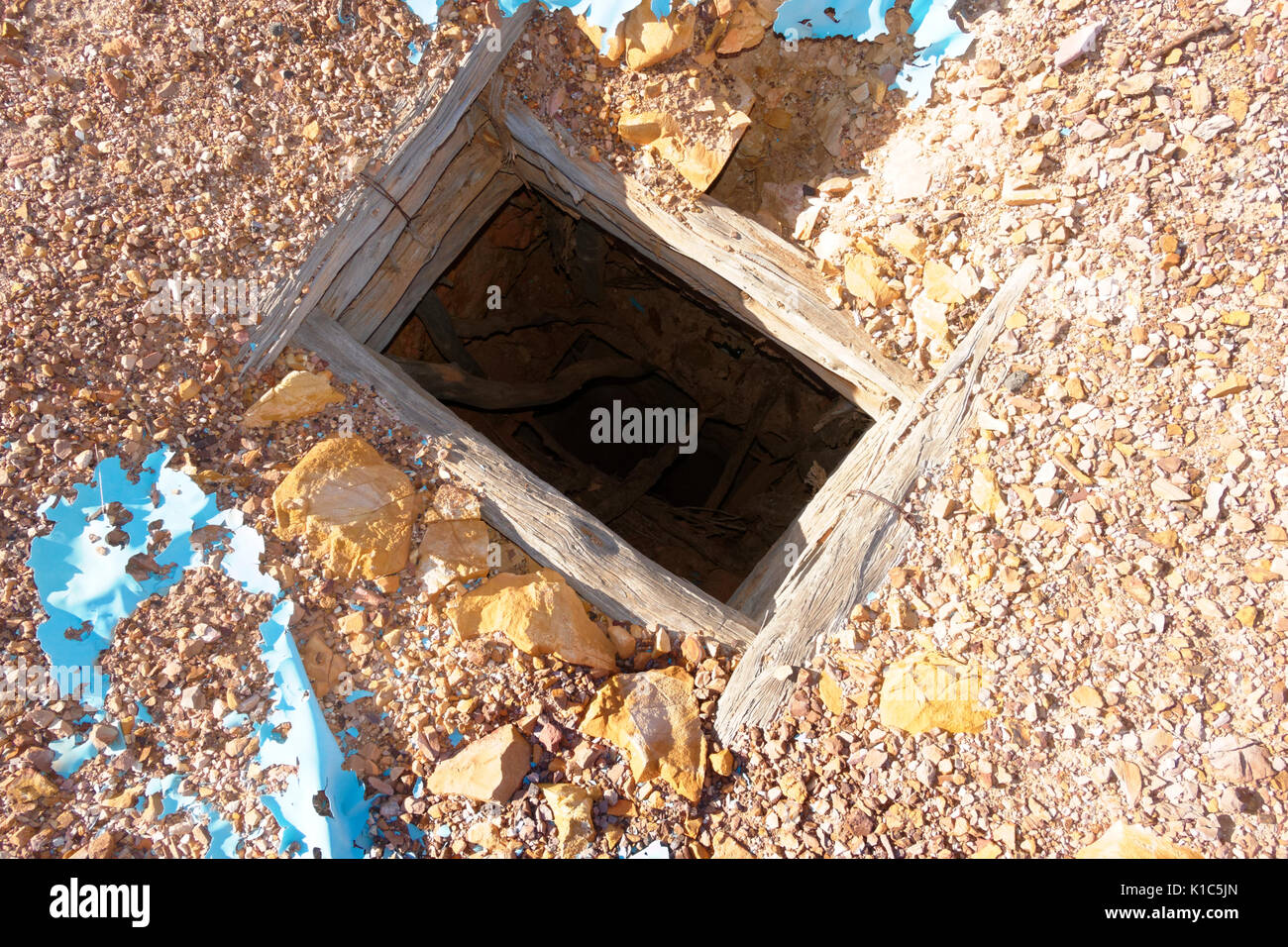 Mine shaft entrance hi-res stock photography and images - Alamy