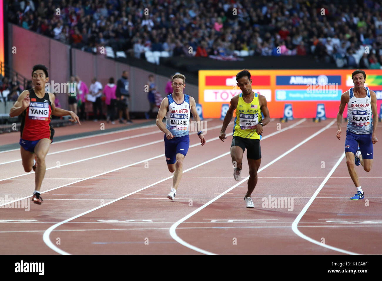 100 m sprinter hi-res stock photography and images - Alamy