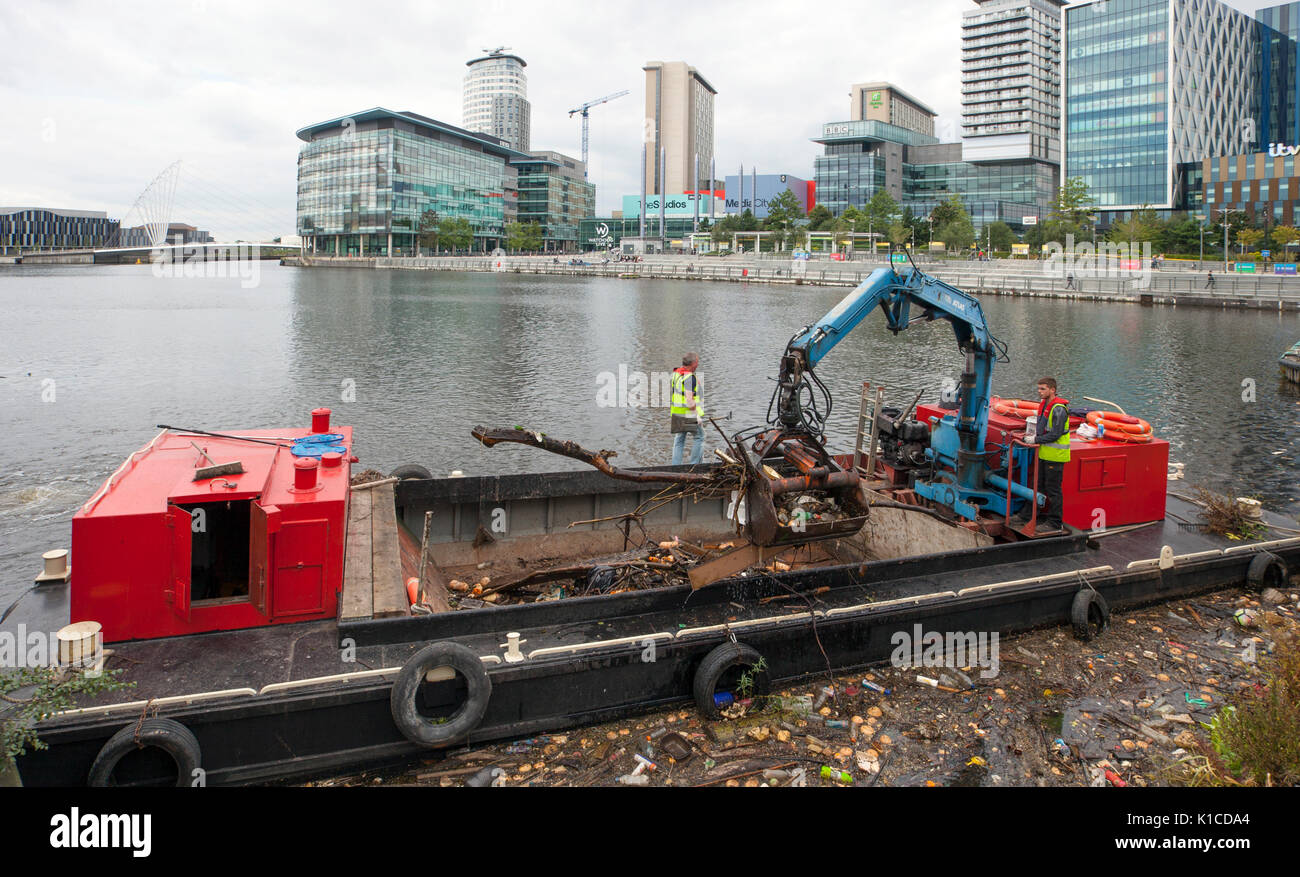 Garbage Barge High Resolution Stock Photography and Images - Alamy