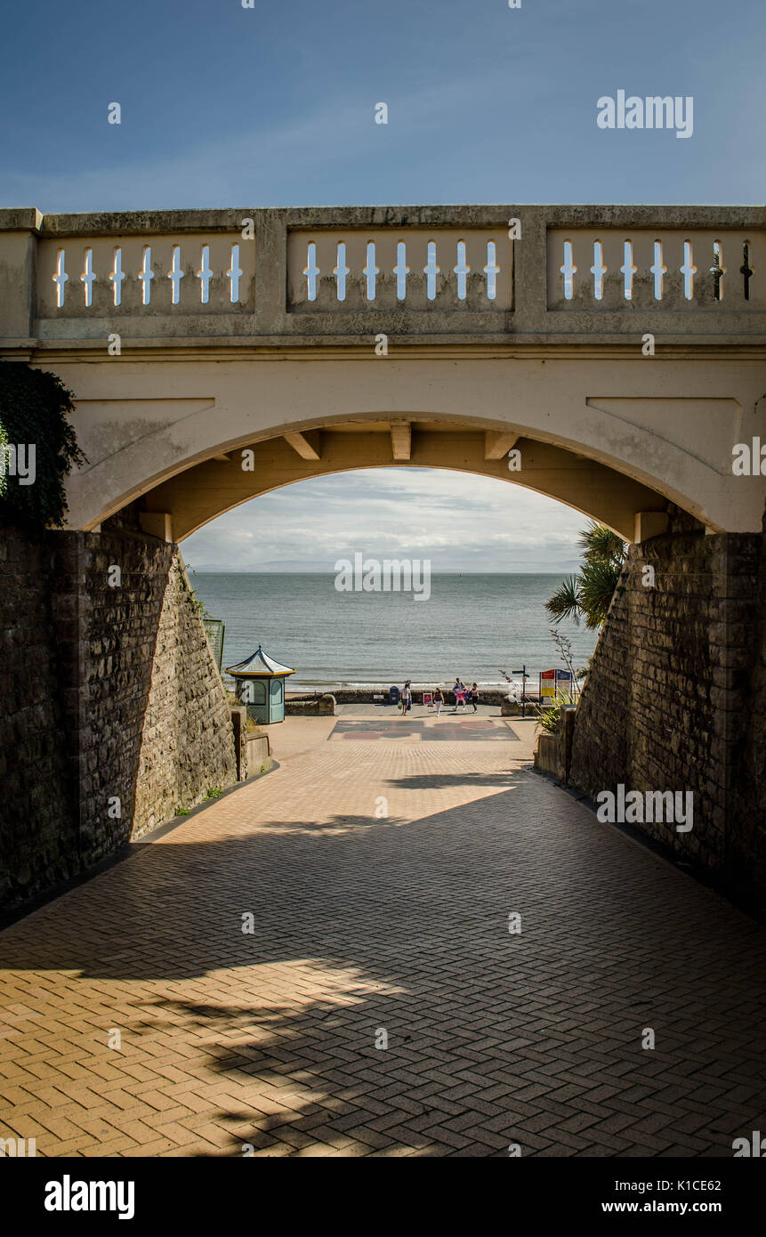 Beach barry island wales uk hi-res stock photography and images - Alamy