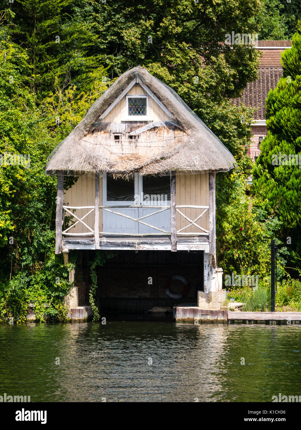 The Warren Luxury Riverside Housing, Caversham, Reading, Berkshire ...