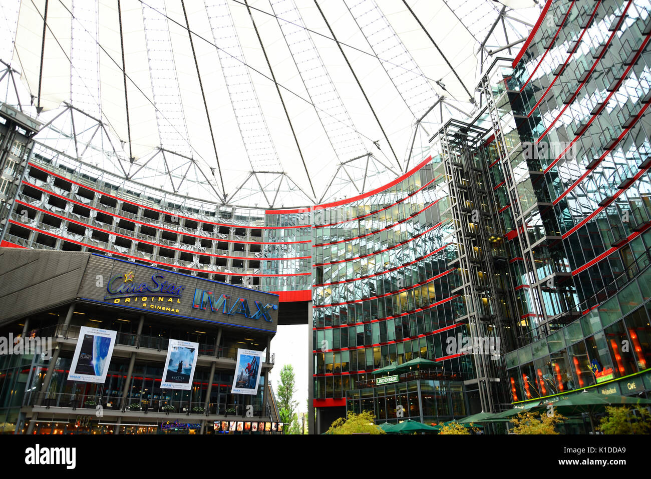 Sony centre store hi-res stock photography and images - Alamy