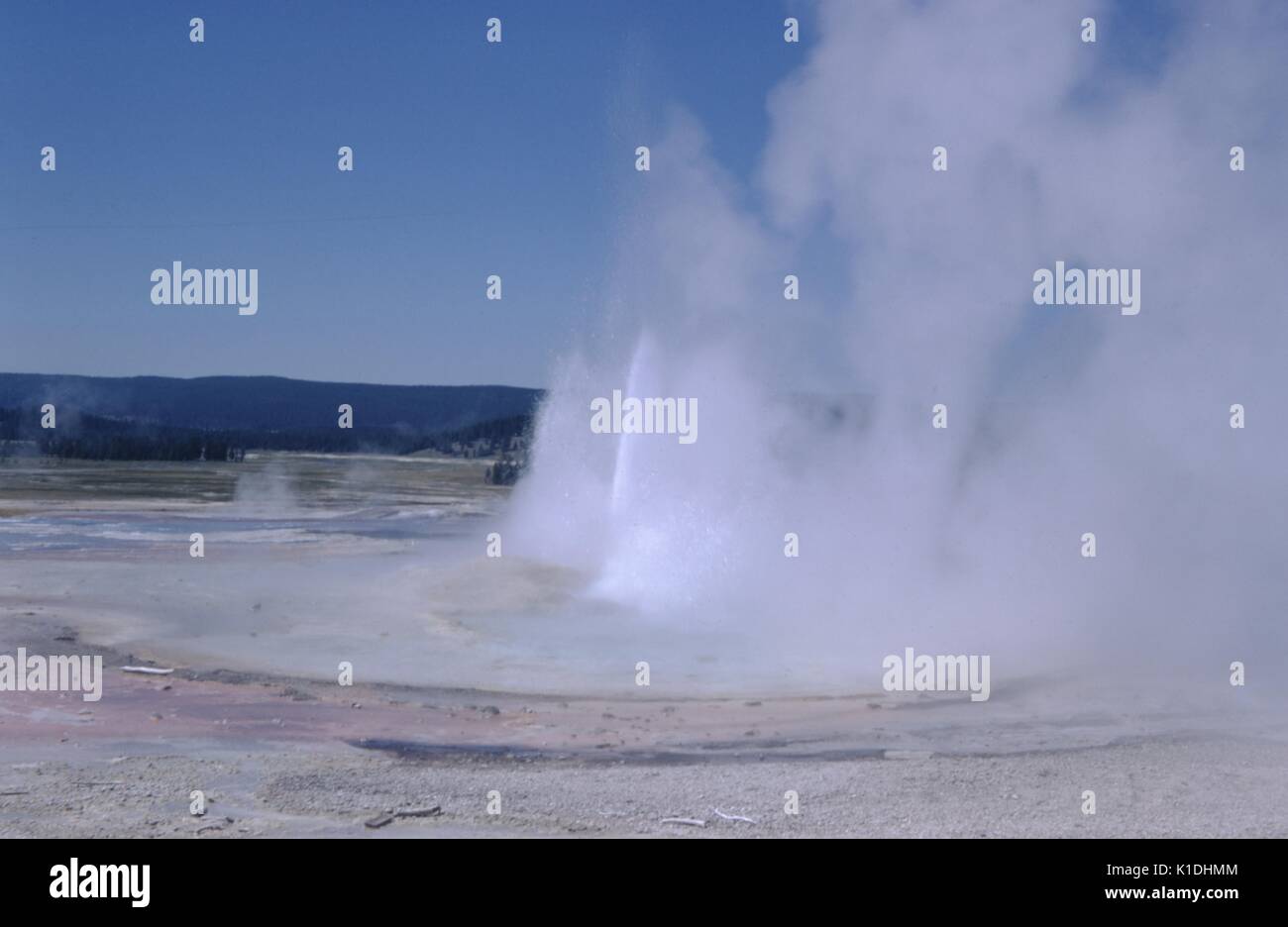 Flat ground hi-res stock photography and images - Alamy