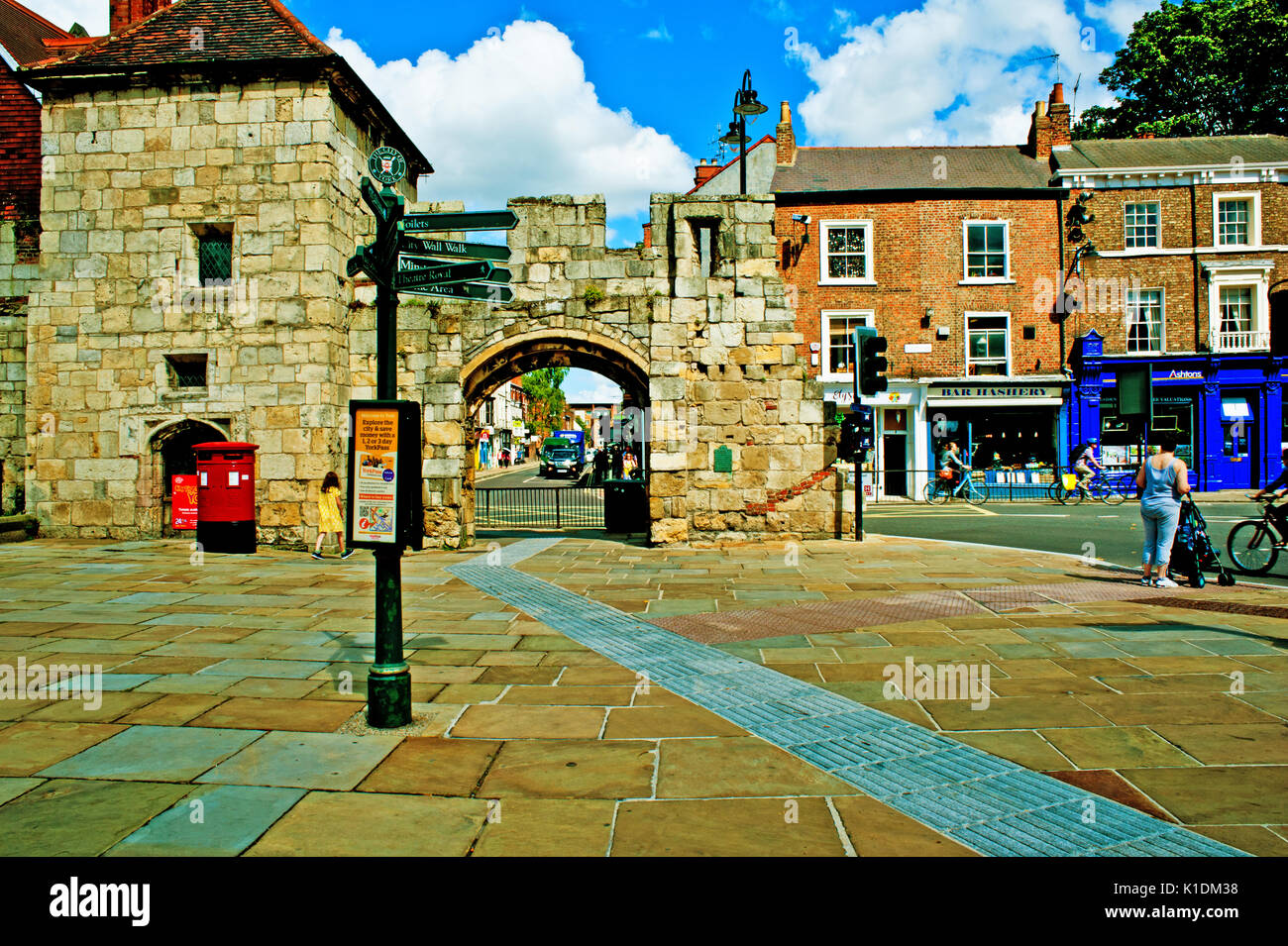 Gillygate hi-res stock photography and images - Alamy