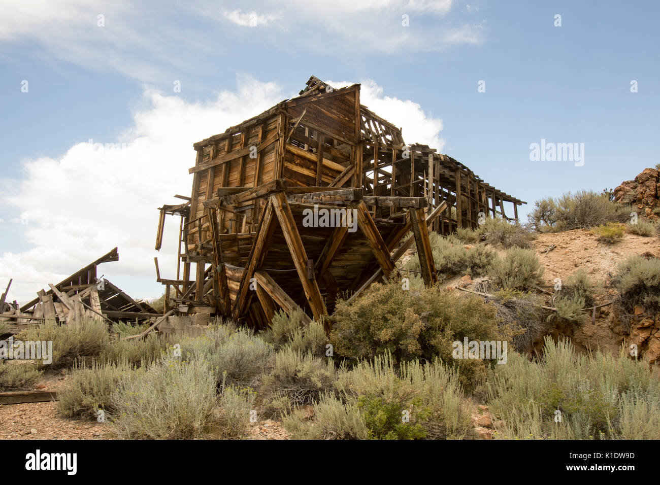 Falling wooden buildings of the Masonic-Chemung mine Stock Photo - Alamy