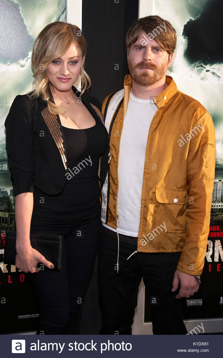 Olivia Taylor Dudley Photos Photos Screening Of Warner