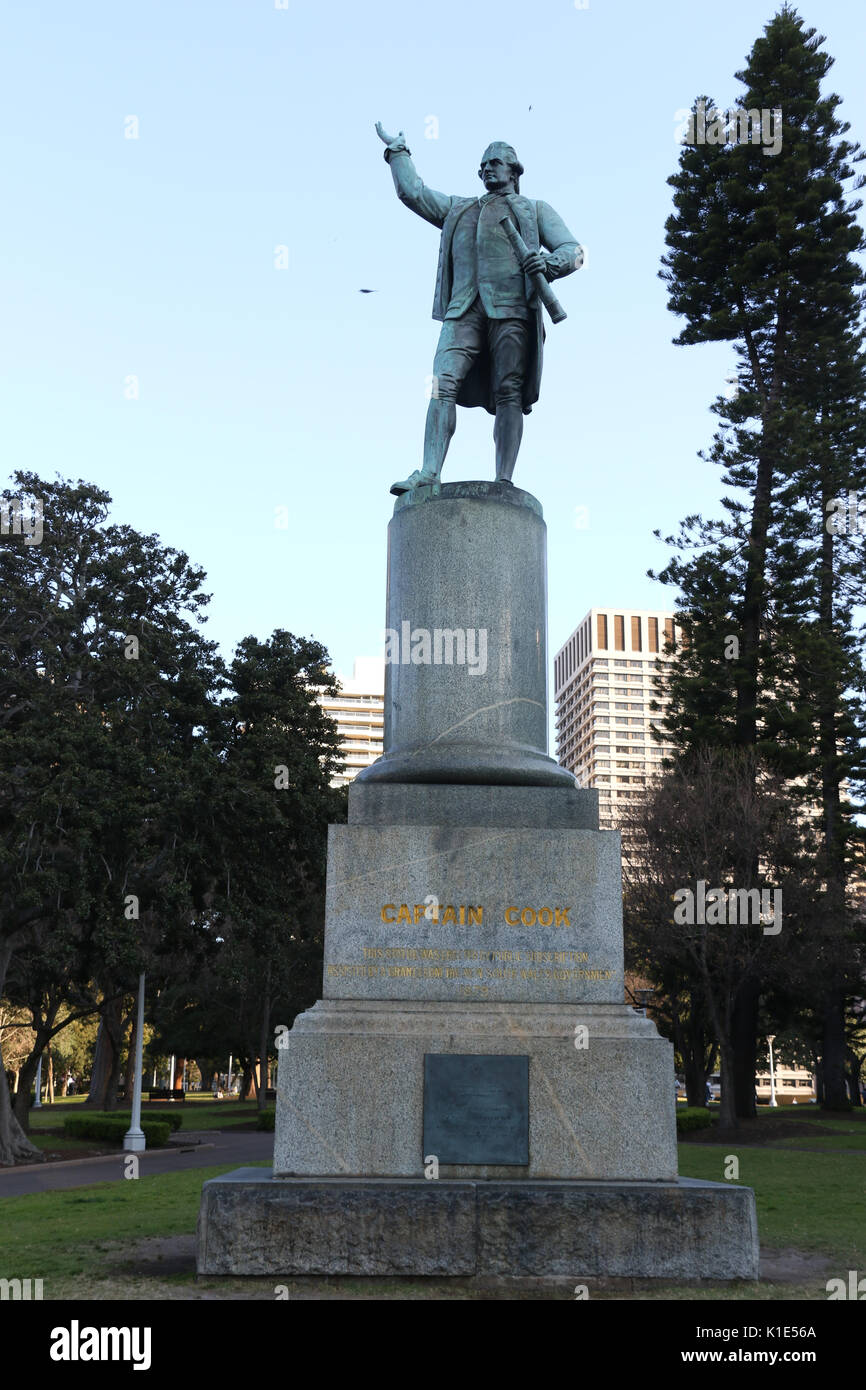 Captain cook statue hyde park sydney hi-res stock photography and ...