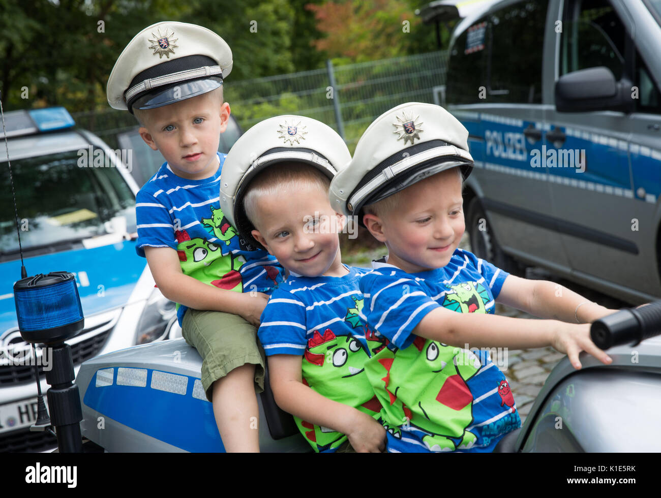 The triplets Lucas (l-r), Marvin and Marc from Mossautal im Odenwald ...
