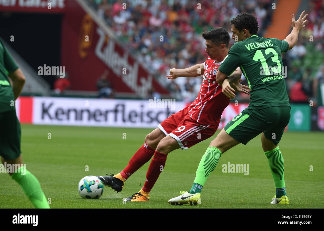 Bremen, Germany. 26th Aug, 2017. Bremen's Milos Veljkovic (r) and ...