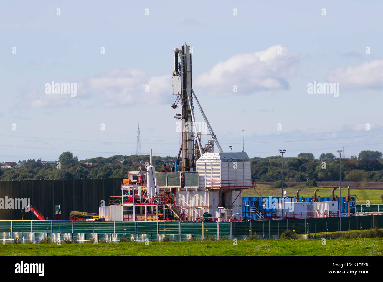 Plumpton, UK. 26th August, 2017. Caudrilla Drilling fracking rig ...