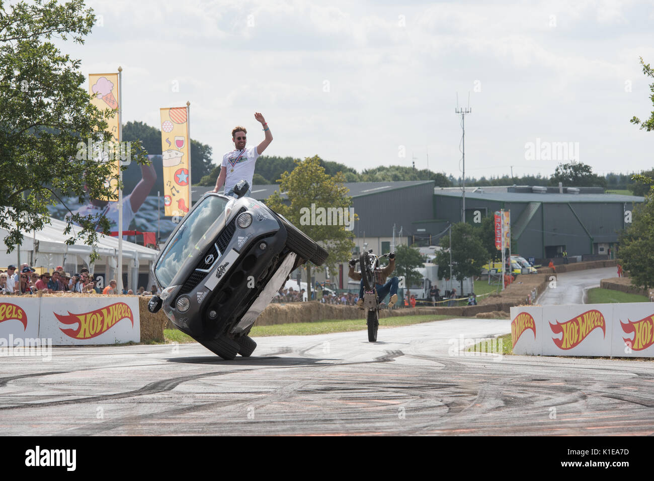 Terry grant stunt driver hi-res stock photography and images - Alamy