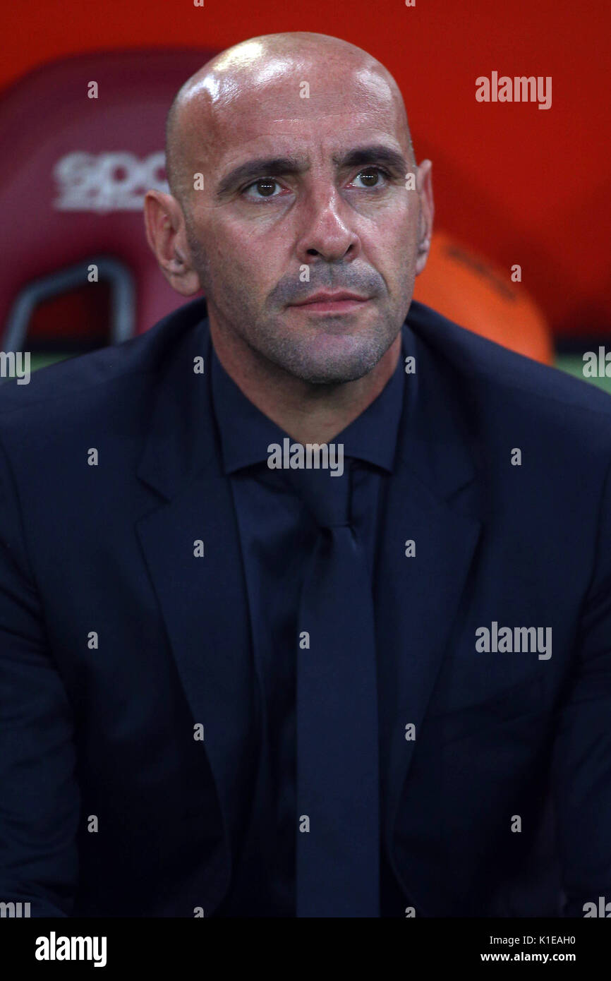 Foreign football manager hi-res stock photography and images - Alamy