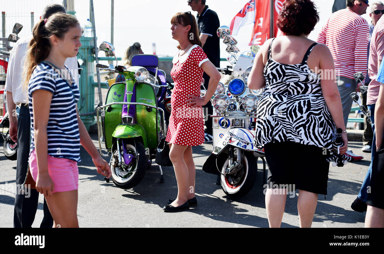 Mods and rockers 1960s hi-res stock photography and images - Alamy