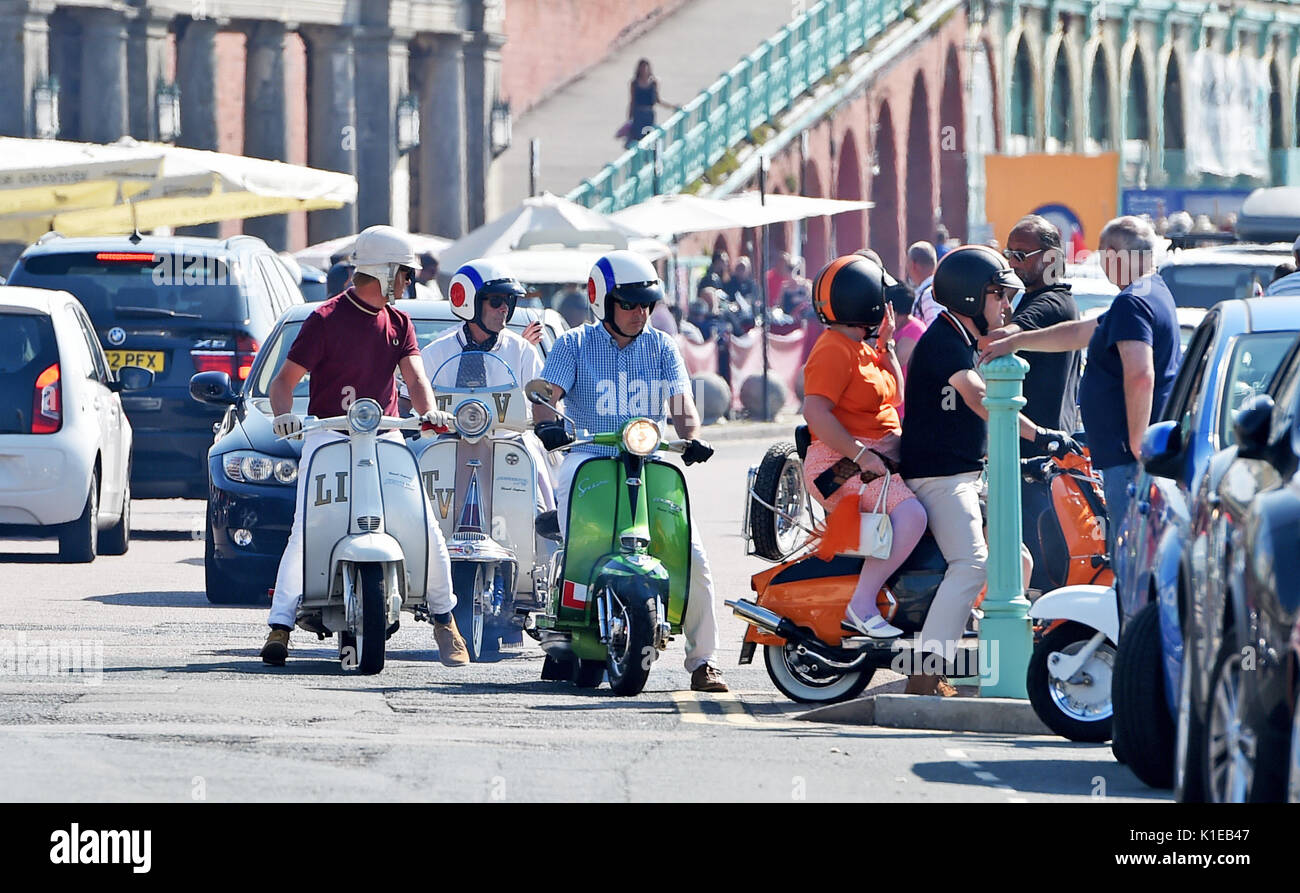 Mods and rockers uk 1960s hi-res stock photography and images - Alamy