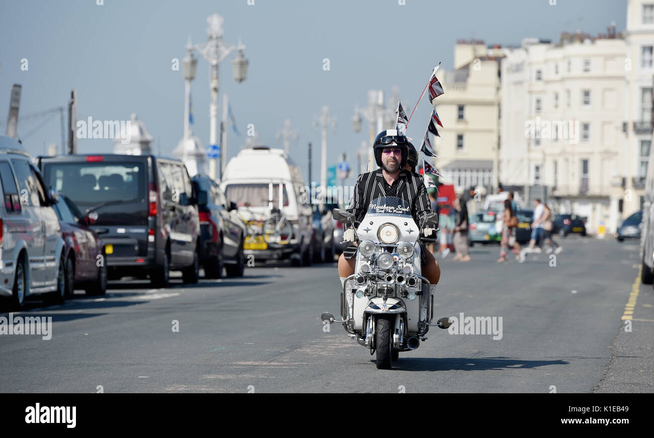 Brighton, UK. 27th Aug, 2017. Hundreds of Mods invade Brighton seafront ...